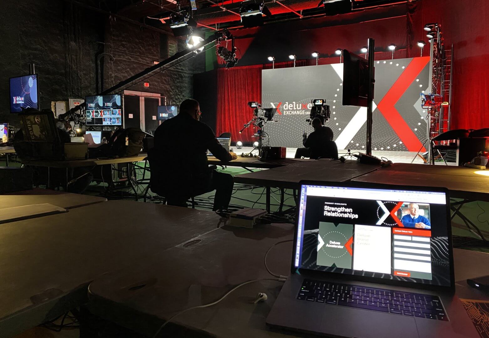 Deluxe Exchange Virtual Experience Event | Media Loft